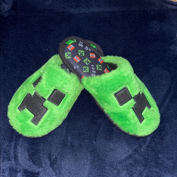 Minecraft | Video Games & Consoles | Green Gamingthemed Slippers | Poshmark